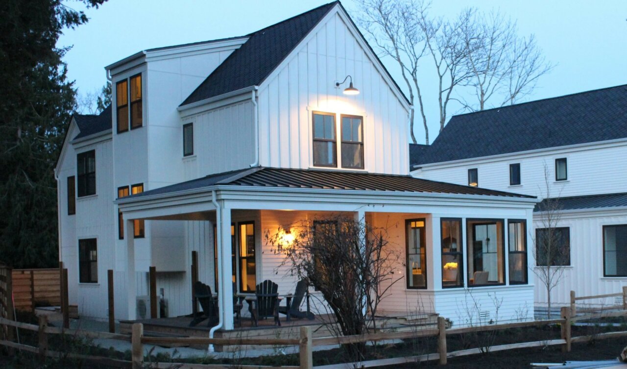 Buff Up Safety with These Sturdy and Stylish Outdoor House Lights